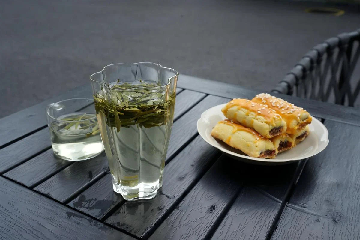 The Essence of Longjing Green Tea: A Comprehensive Guide to China's Fa ...