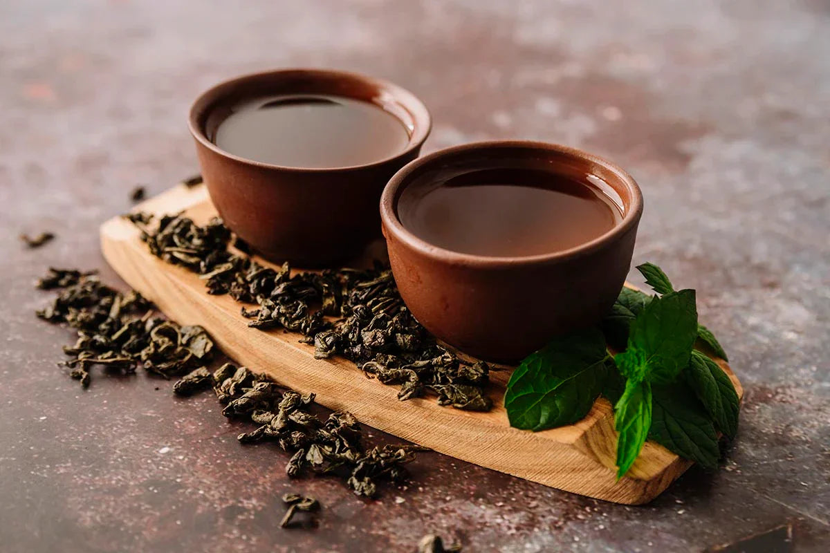 The Difference Between Black Tea and Dark Tea | iTeaworld